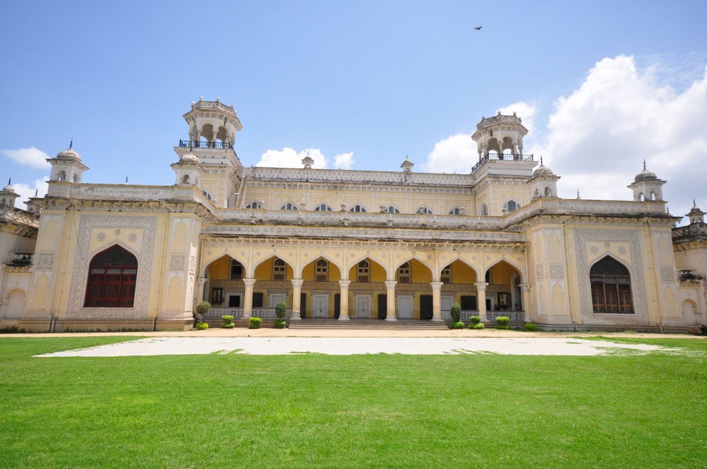 Top 10 Palaces of India where you can live like a King